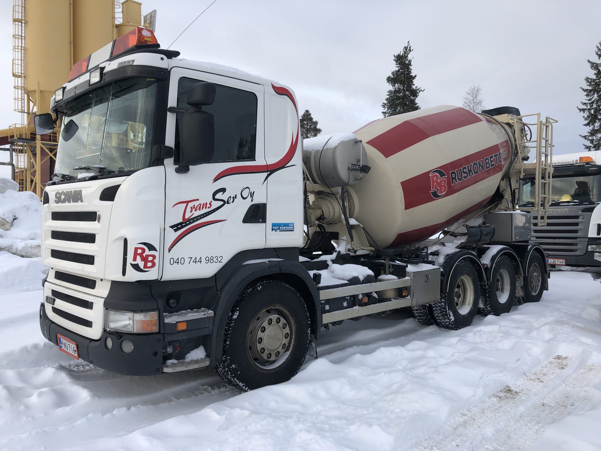 Scania R 480 8X4*4 vm. 09 - Transser Oy